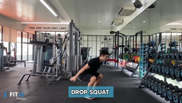 ท่าออกกำลังกาย Drop Squat | วิธีทำท่าออกกำลังกาย Drop Squat - Fit-d.com