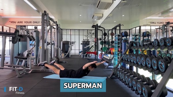 ท่าออกกำลังกาย Superman | วิธีทำท่าออกกำลังกาย Superman - Fit-d.com