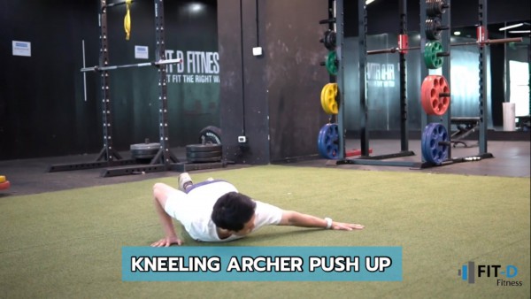 ท่าออกกำลังกาย Kneeling Archer Push Up | วิธีทำท่าออกกำลังกาย Kneeling ...